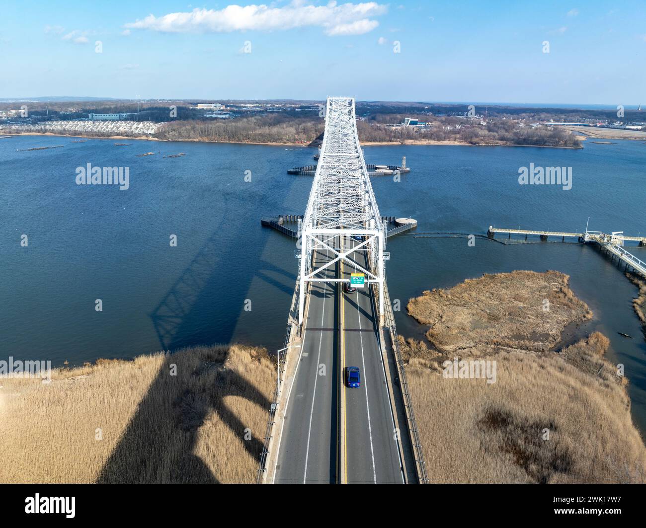 The Outerbridge Crossing is a cantilever bridge which spans the Arthur ...