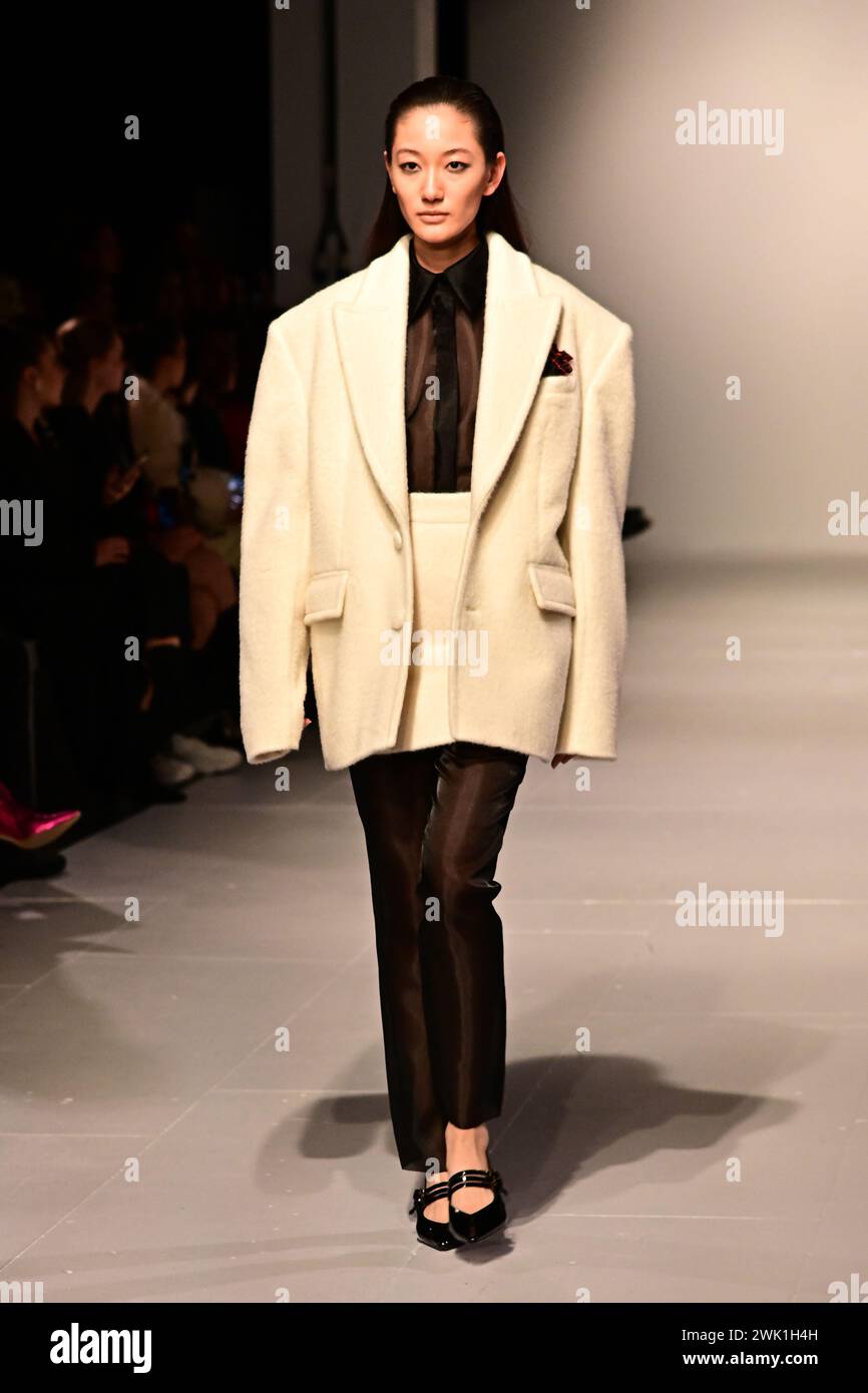 London, UK. 17th Feb, 2024. Zhao Jingxuan from China modelling for J ...