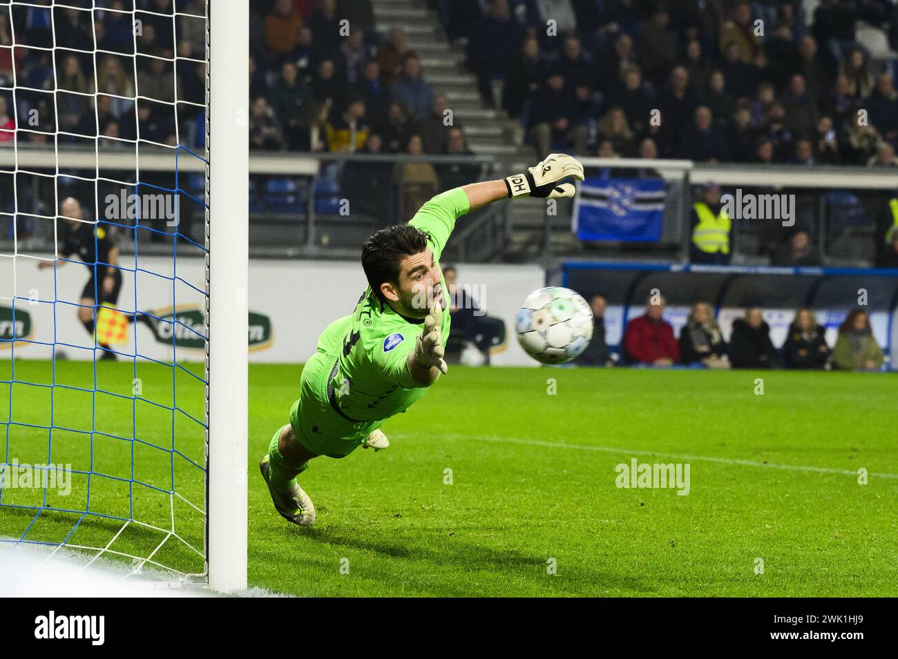 HEERENVEEN - SC Heerenveen goalkeeper Mickey van der Hart during the ...