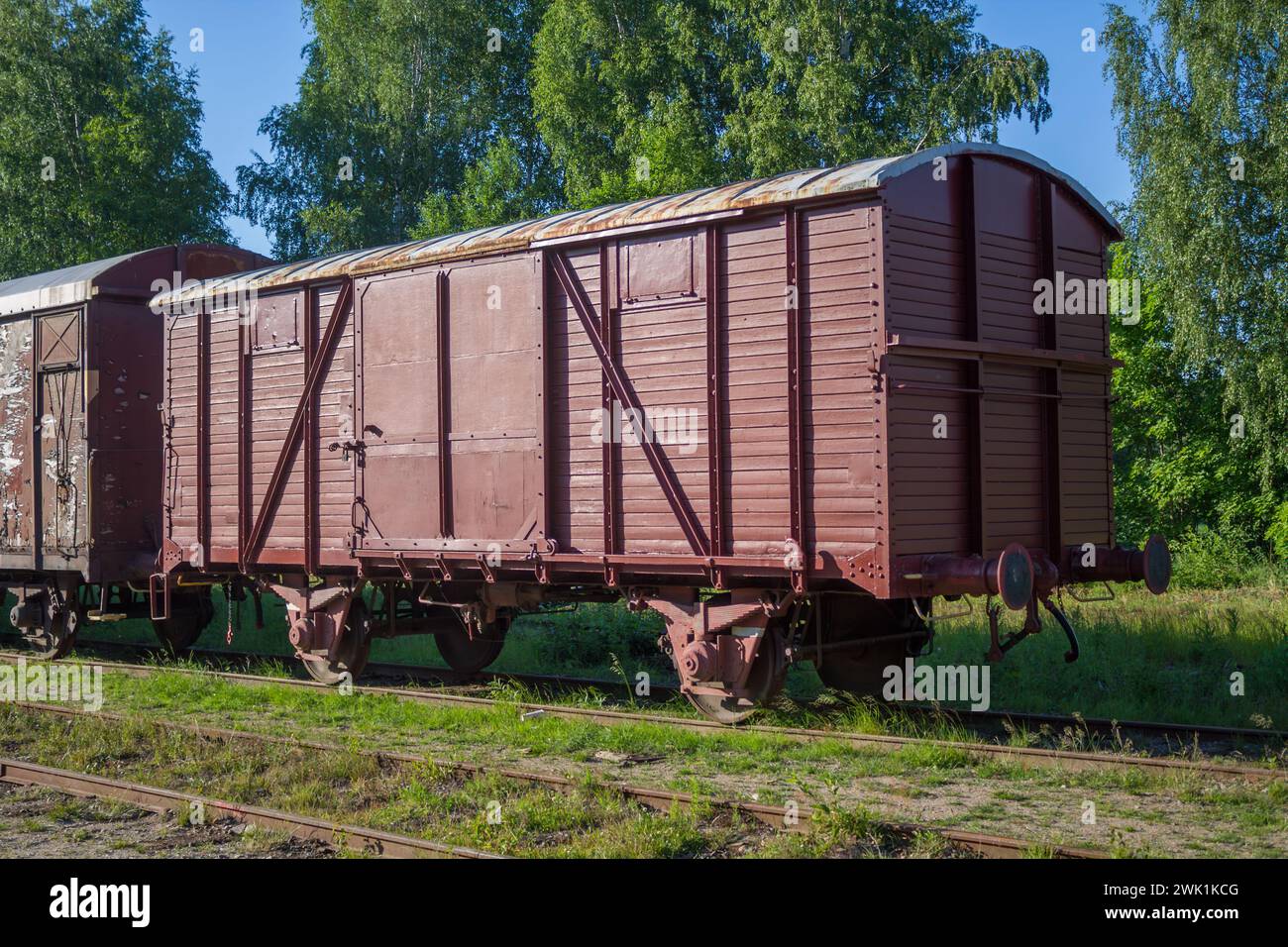 Derelict train wagons hi-res stock photography and images - Alamy