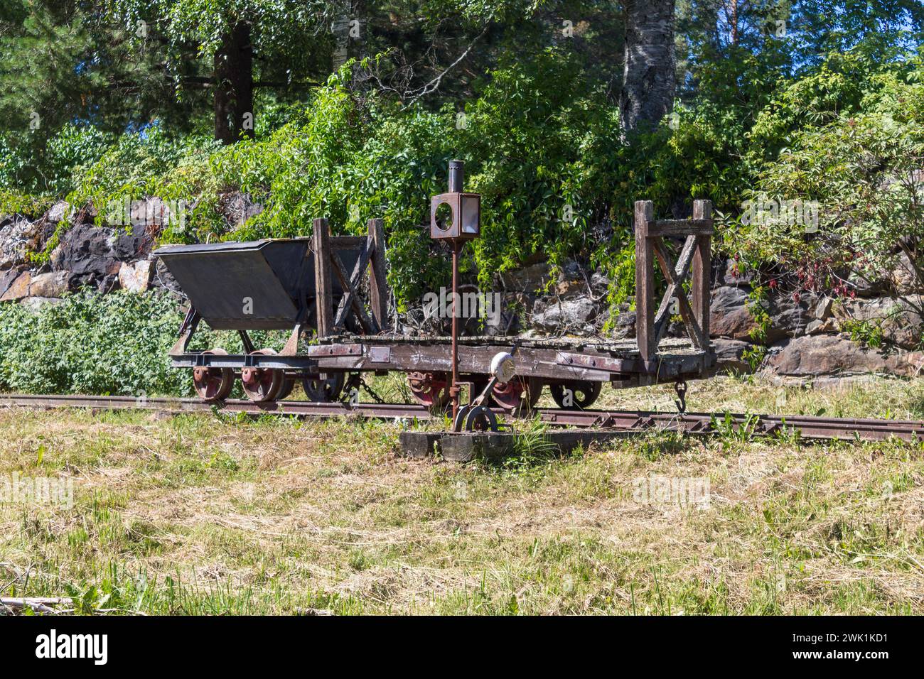 Mining carts hi-res stock photography and images - Alamy