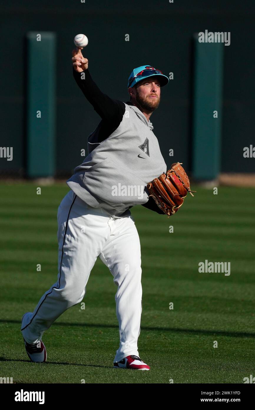 Arizona Diamondbacks starting pitcher Merrill Kelly warms up during ...
