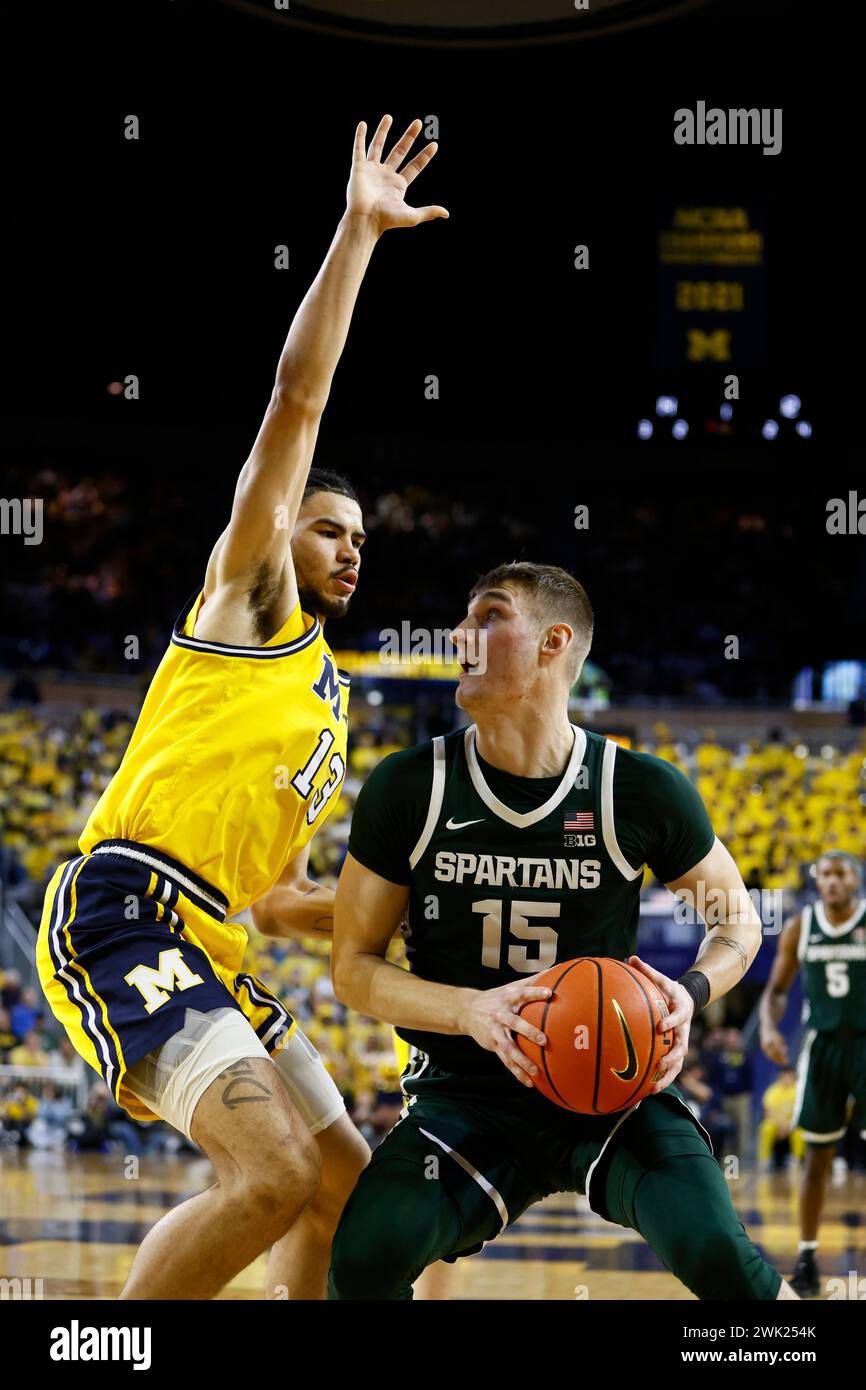 Michigan State center Carson Cooper (15) looks to take a shot against ...