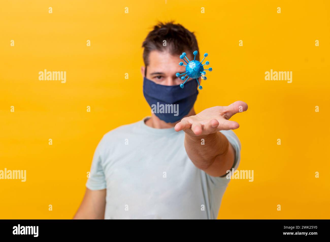 Medical masked man hi-res stock photography and images - Alamy
