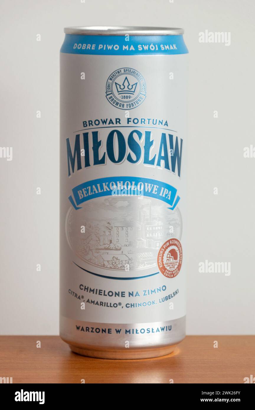Free beer all you can drink hi-res stock photography and images - Alamy