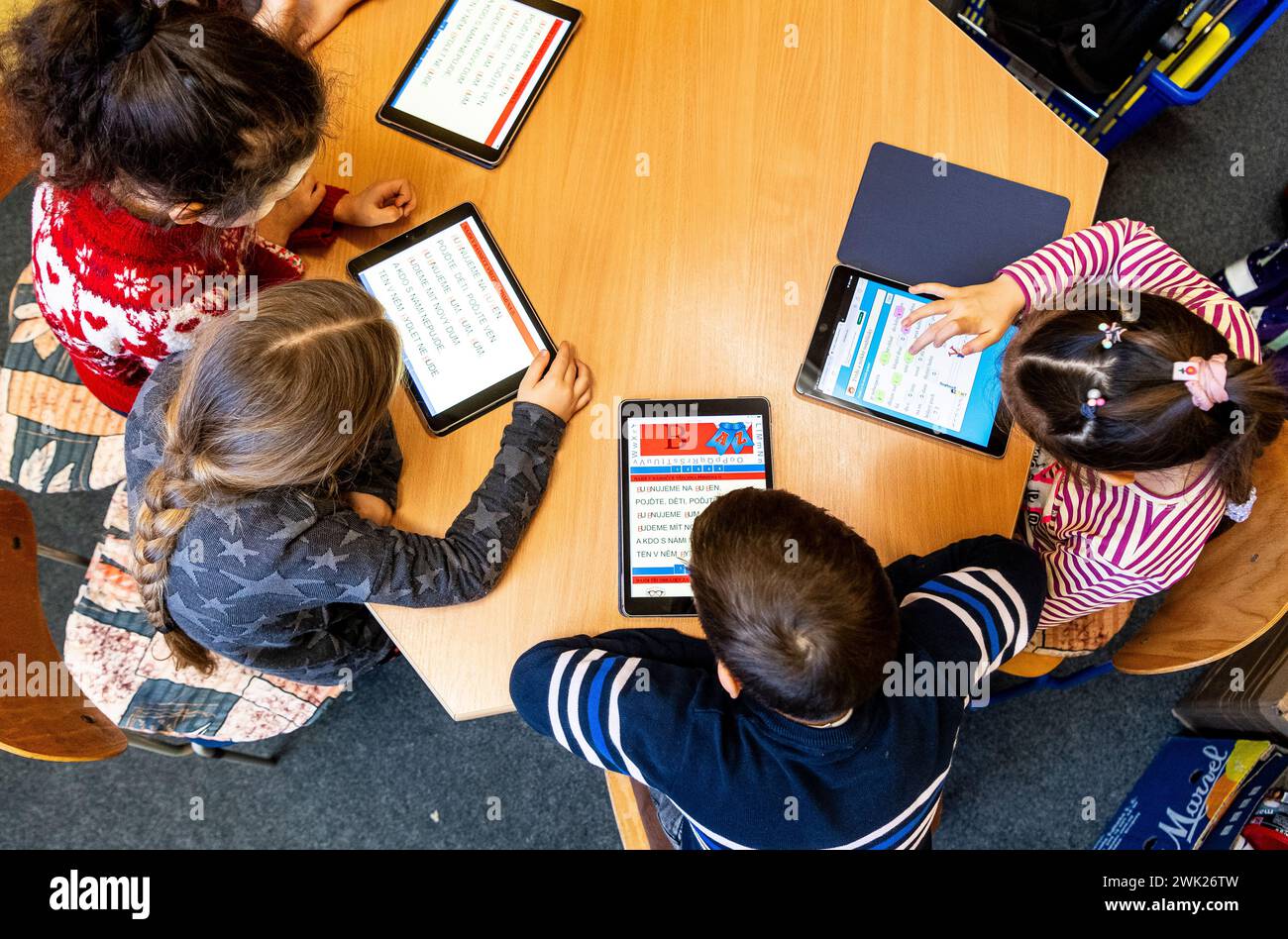 Language teaching hi-res stock photography and images - Alamy