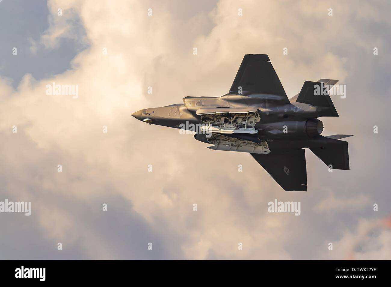 F35 Lightning II in flight Stock Photo - Alamy