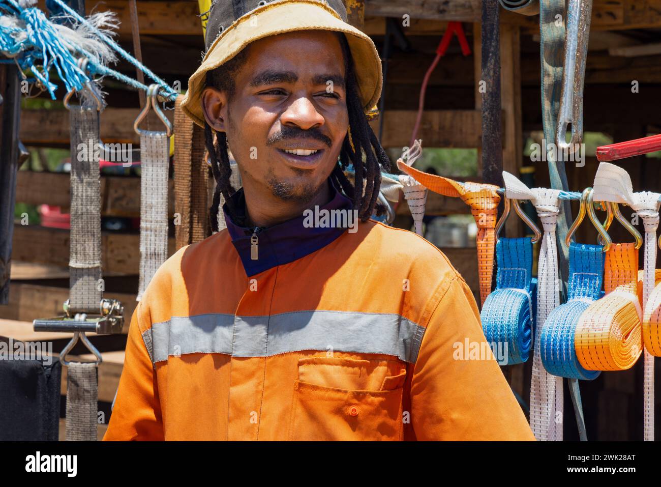Vendor uniform hi-res stock photography and images - Alamy