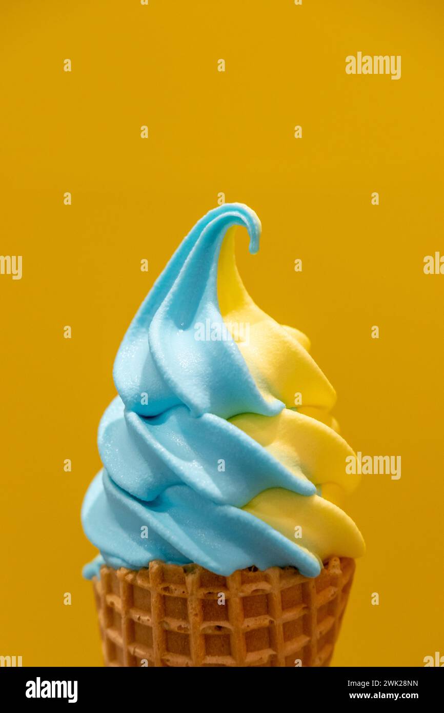Swirl of yellow cream soft serve ice cream hi-res stock photography and ...