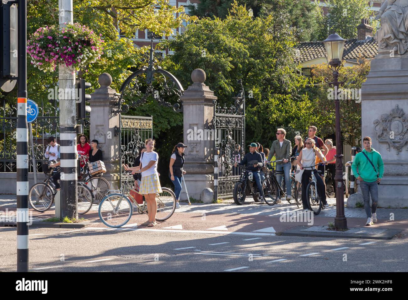 Main street pedestrians entrance hi-res stock photography and images ...