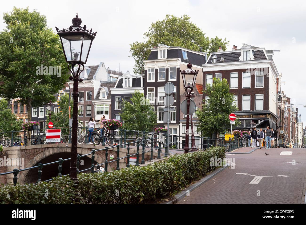 Spiegelgracht canal amsterdam netherlands hi-res stock photography and ...