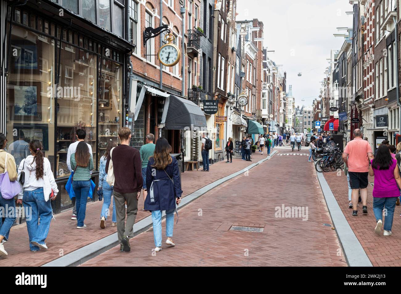 Popular shopping street with antique shops and galleries in the center ...