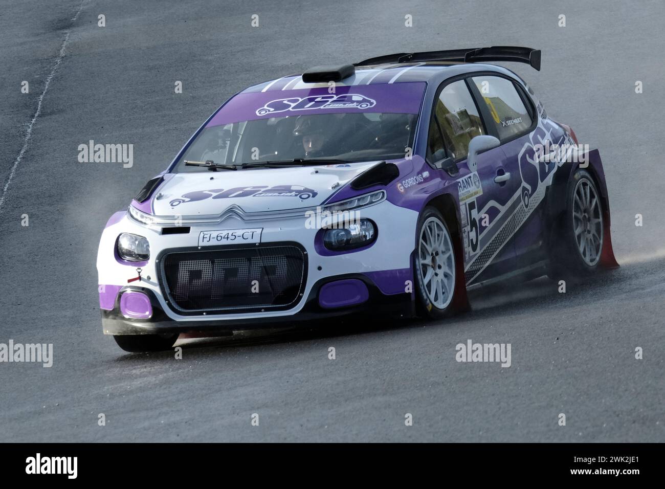 Dunfermline, UK. 18th Feb, 2024. Competitors take part in the single ...