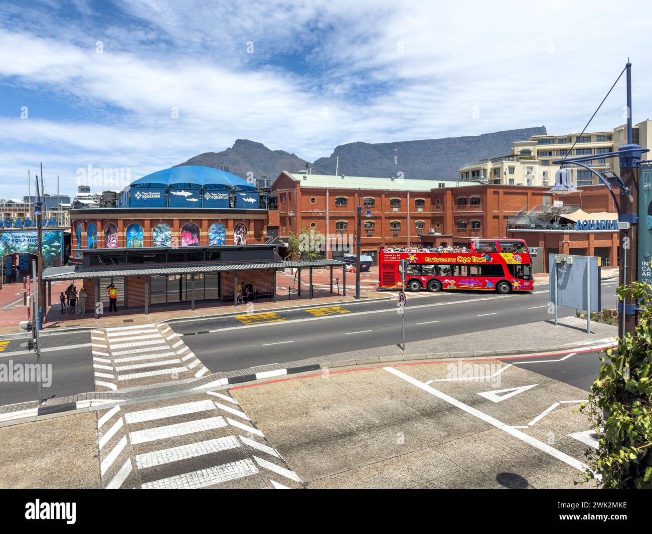 The Table Mountain, Two Oceans Aquarium and One and Only Hotel at the ...