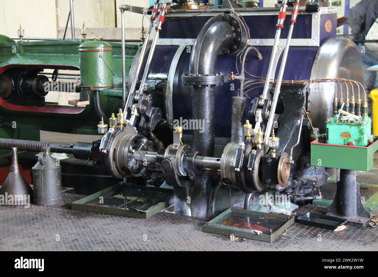 Large steam cylinder hi-res stock photography and images - Alamy