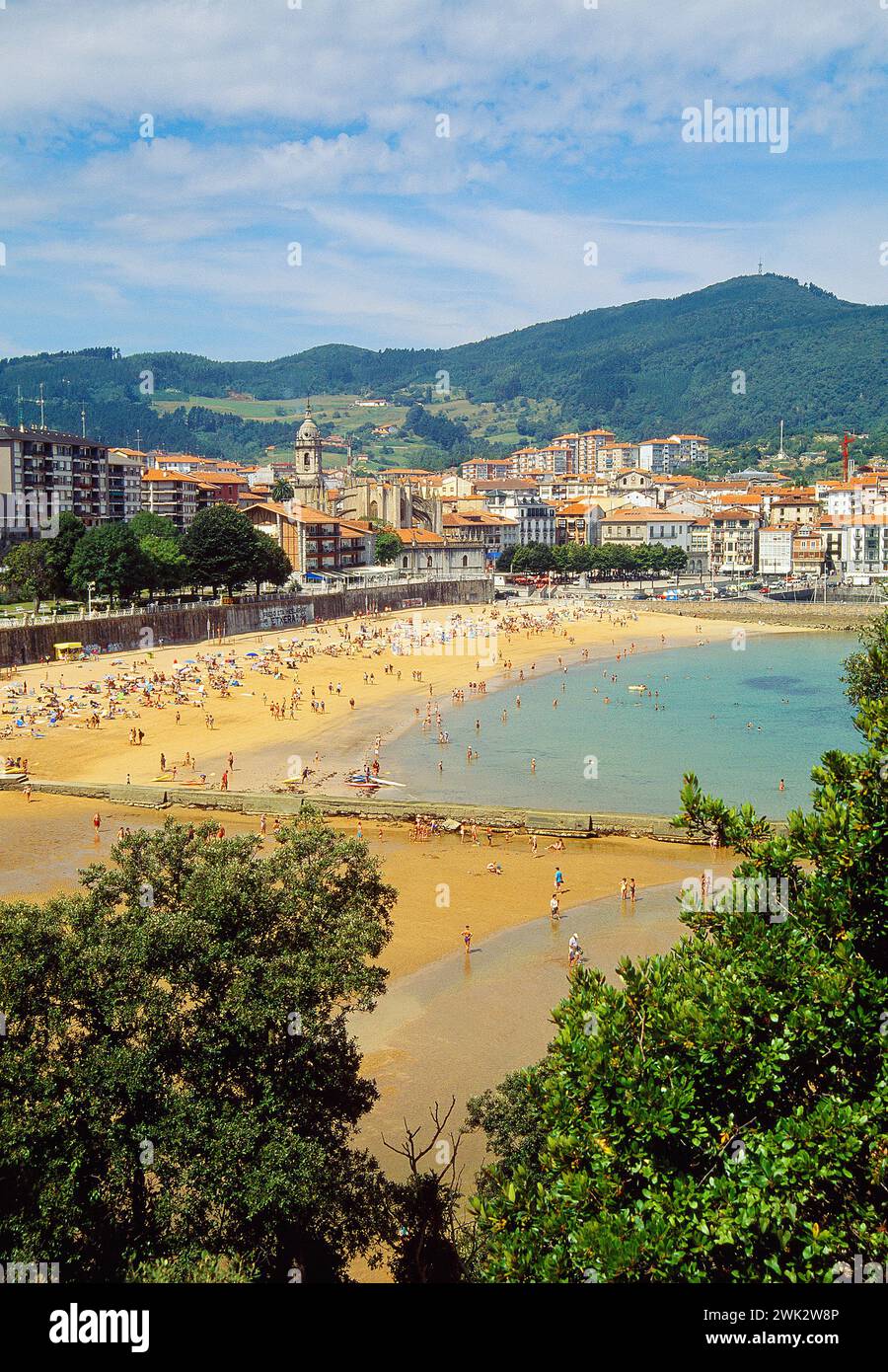 Spain basque country lekeitio beach hi-res stock photography and images ...