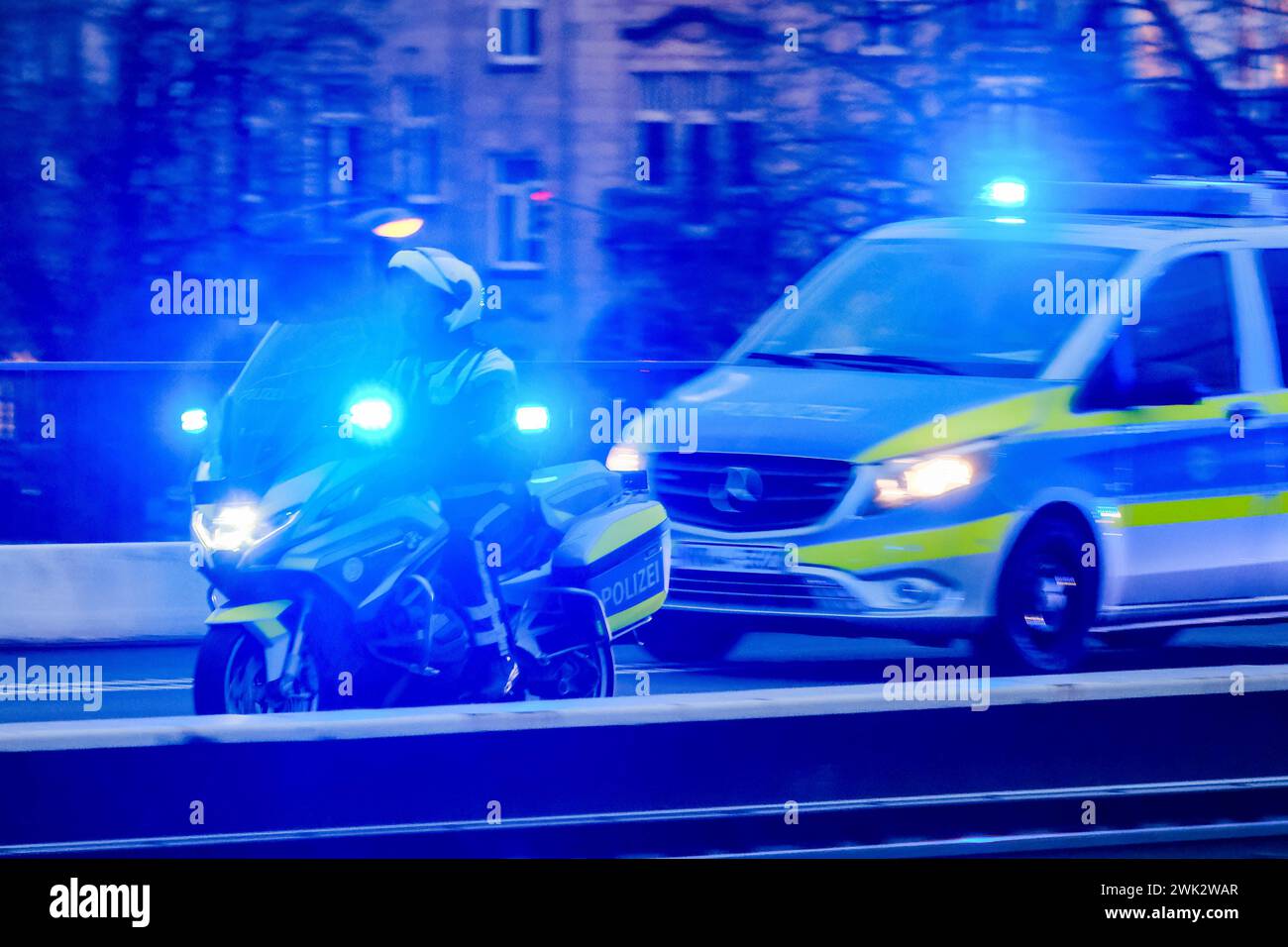 Düsseldorf 17.02.2024 Polizei Auto Polizeiauto Polizeiautos ...
