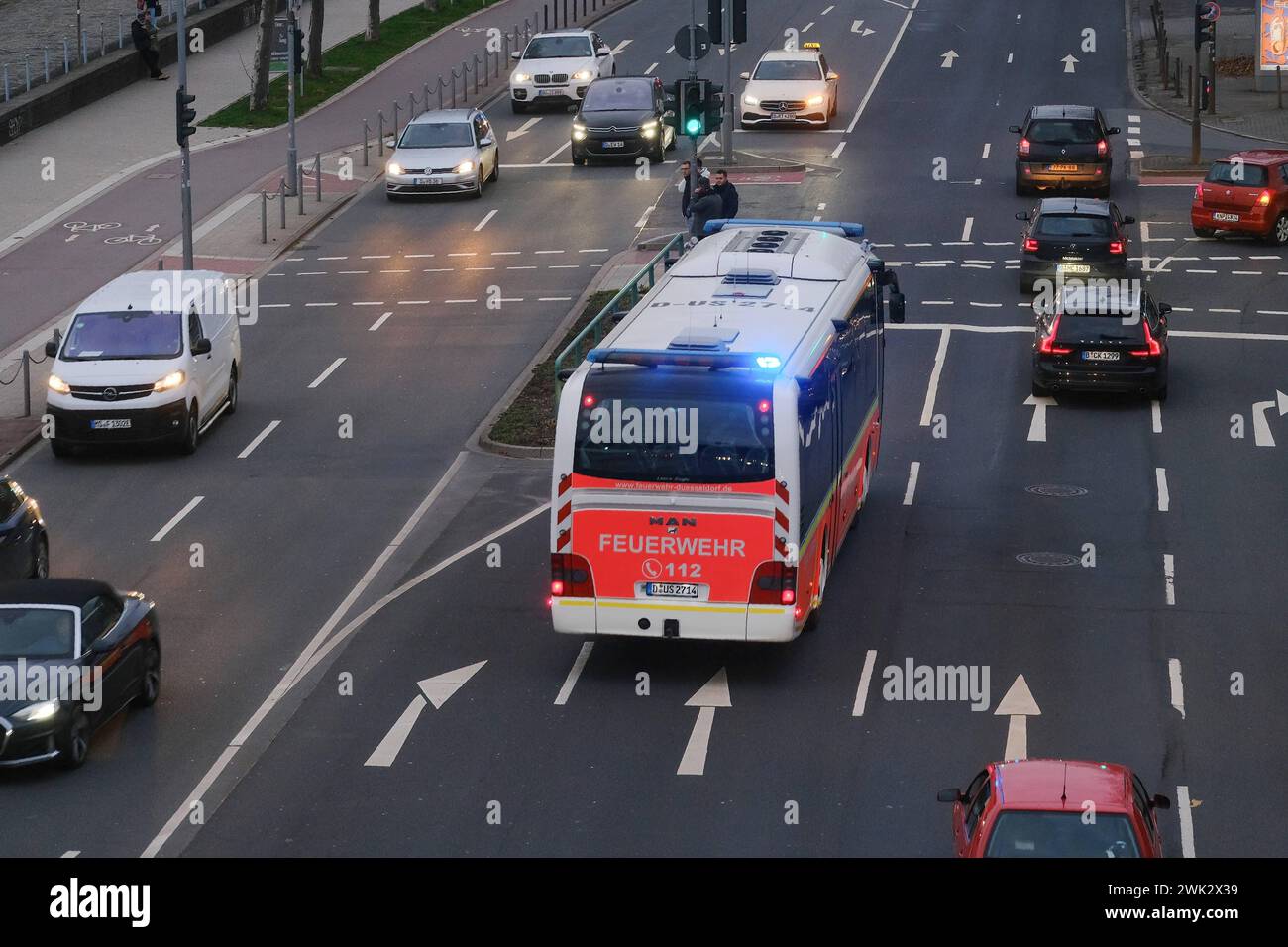 Evacuation bus hi-res stock photography and images - Alamy