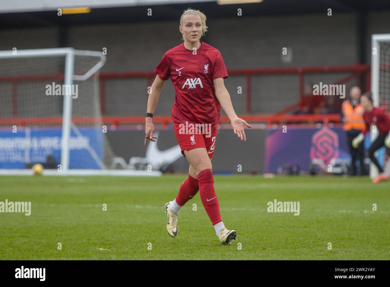 Crawley, UK. 18th Feb, 2024. Emma Koivisto (2 Liverpool) warming up ...