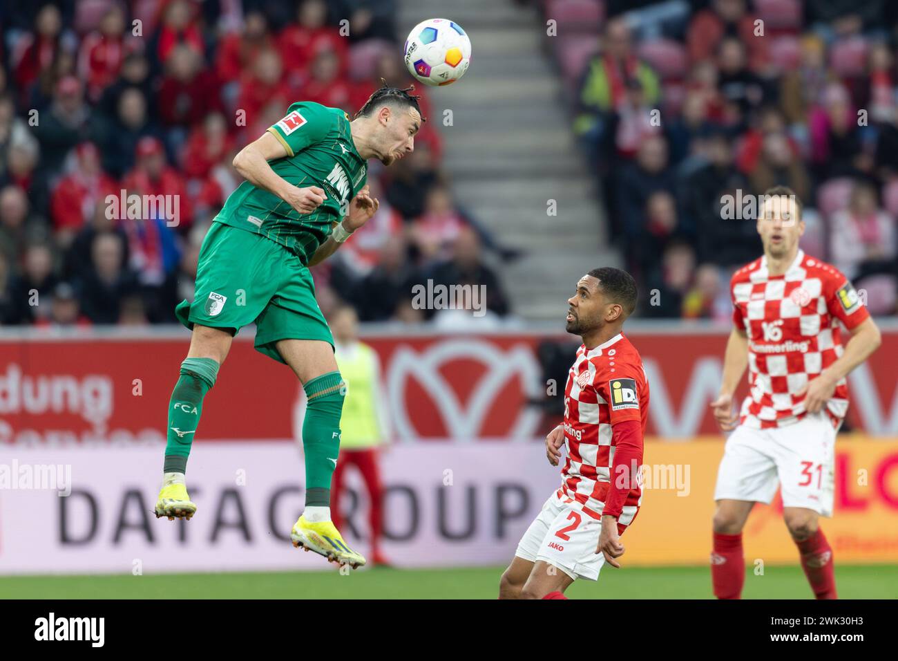 Mainz, Germany. 17th Feb, 2024. Soccer: Bundesliga, FSV Mainz 05 - FC ...