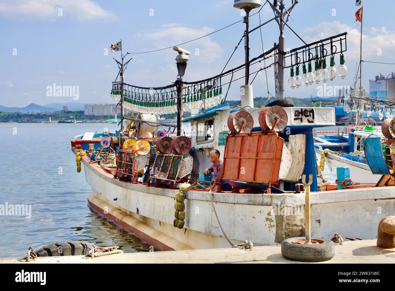 South korean fishing port hi-res stock photography and images - Alamy