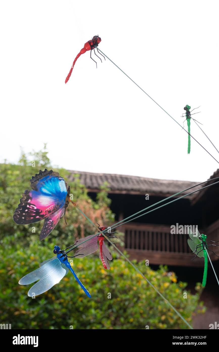 Artificial insects hi-res stock photography and images - Alamy