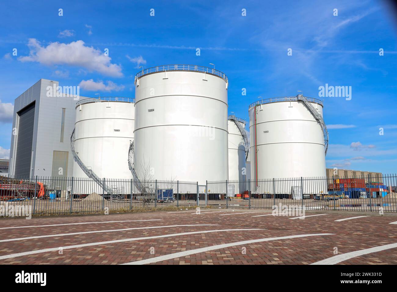 Tanks storage oil chemicals hi-res stock photography and images - Alamy