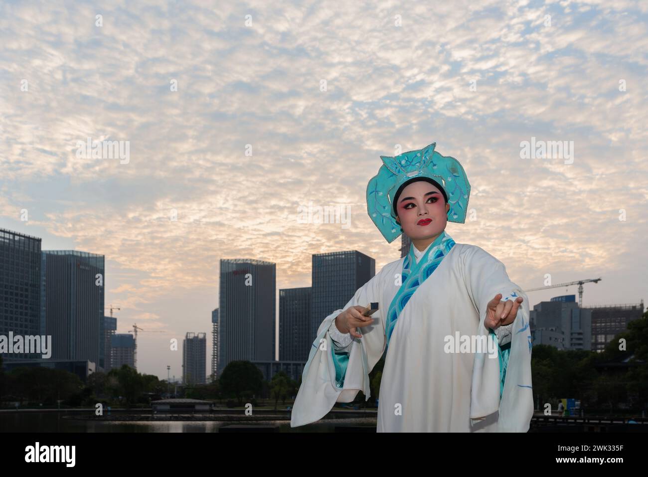 Chinese opera beijing opera hi-res stock photography and images - Alamy