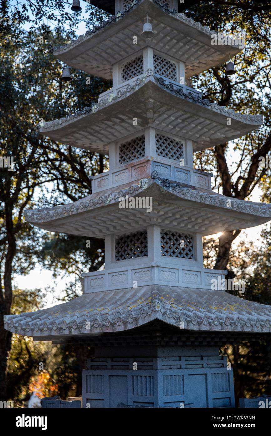 Travel Alentejo interesting places Pagodas in the Bacalhoa Buddha Eden ...