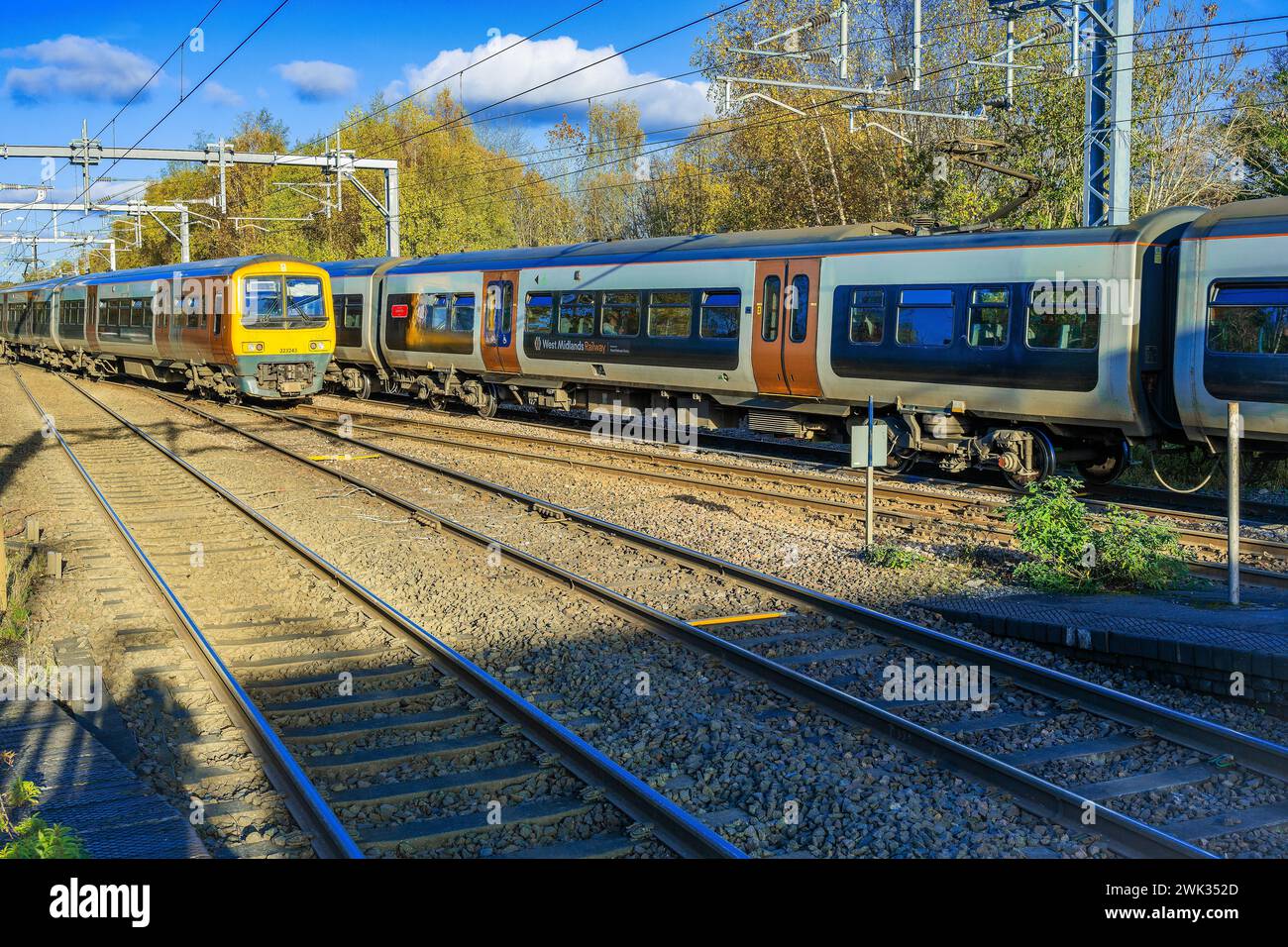 Barnt green hi-res stock photography and images - Alamy