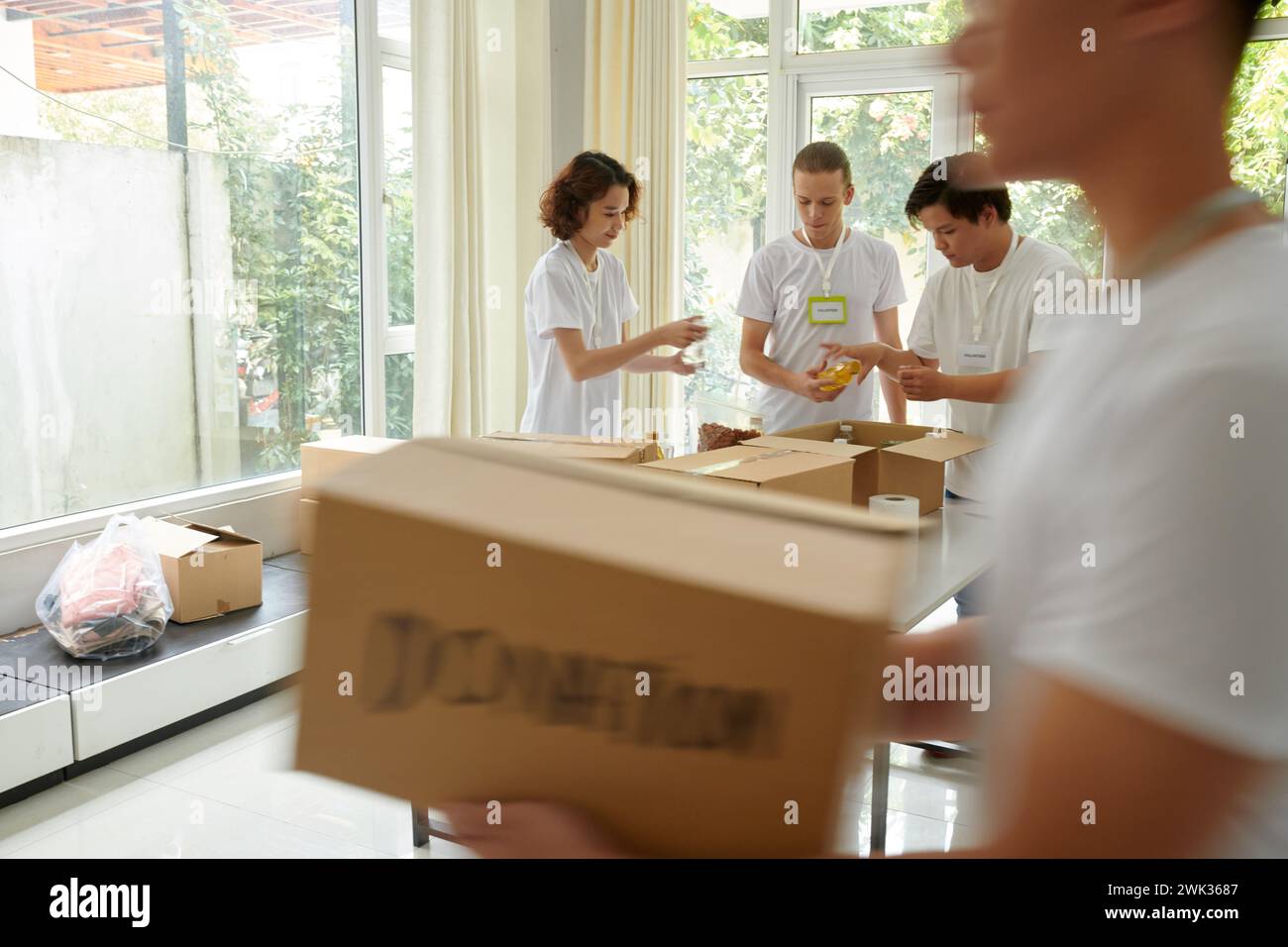 Gen z bank hi-res stock photography and images - Alamy