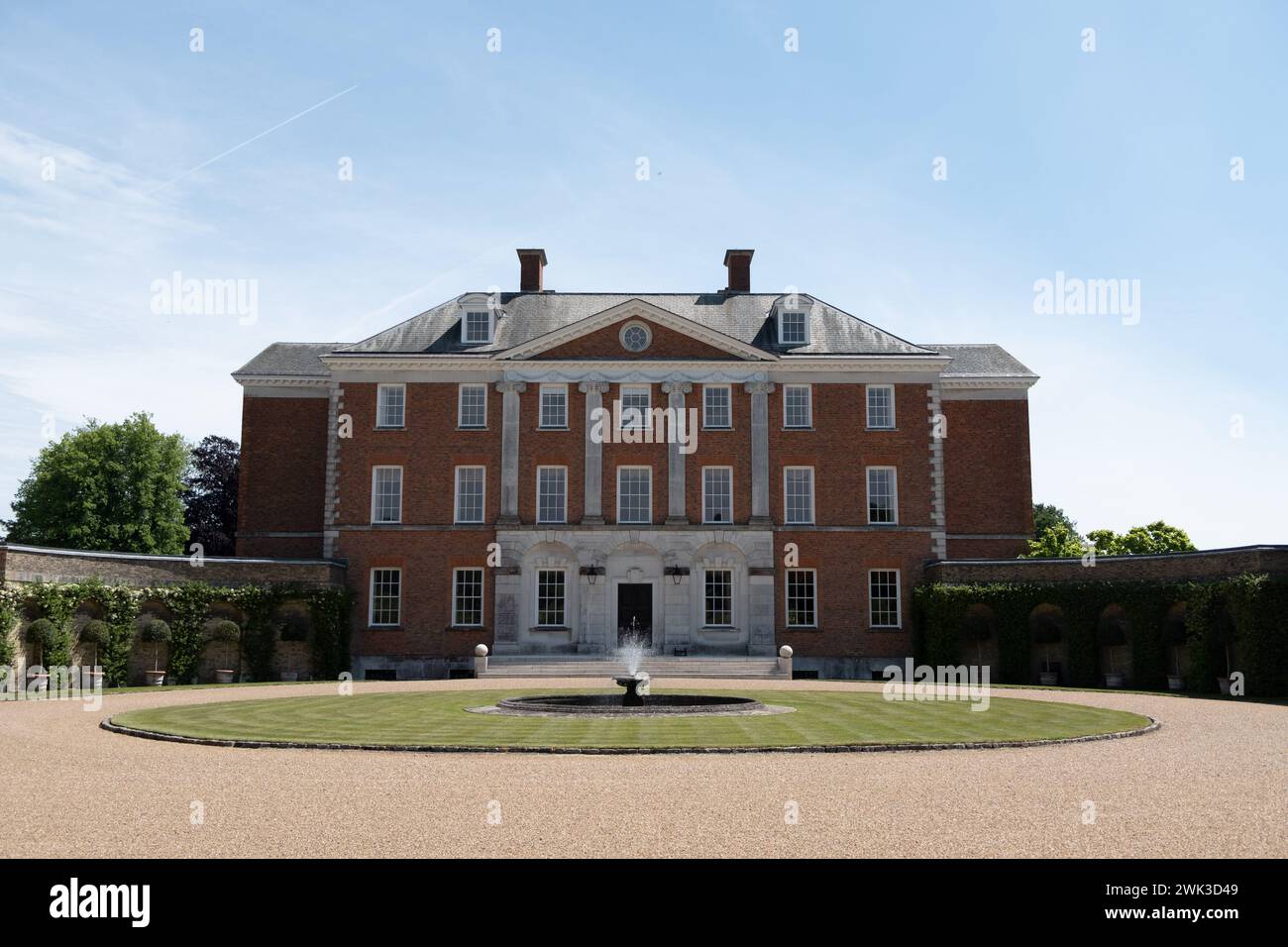 Chevening house hi-res stock photography and images - Alamy