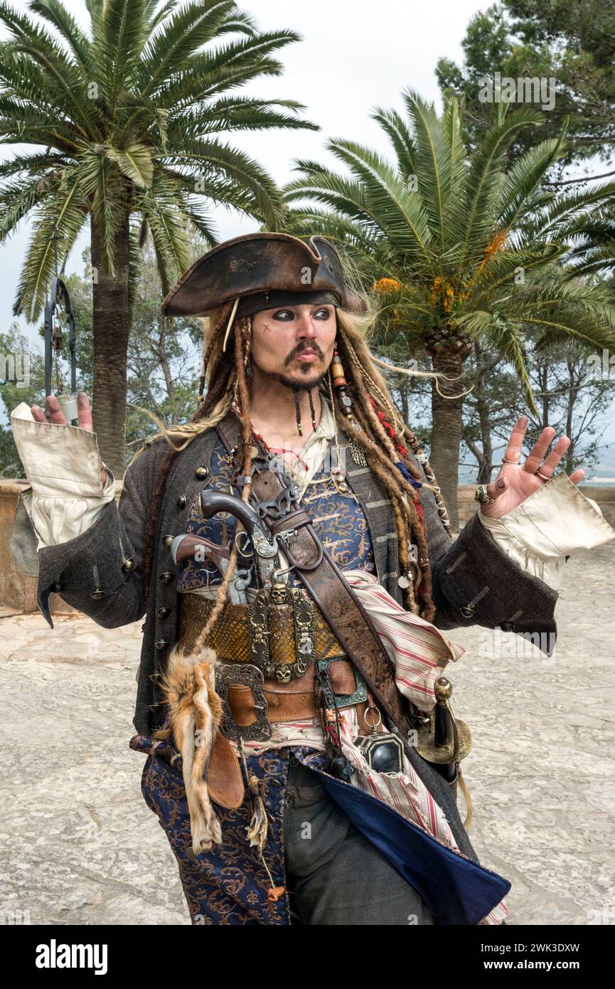 The children's pirate adventure tour "Mini Mallorca" with Jack Sparrow ...