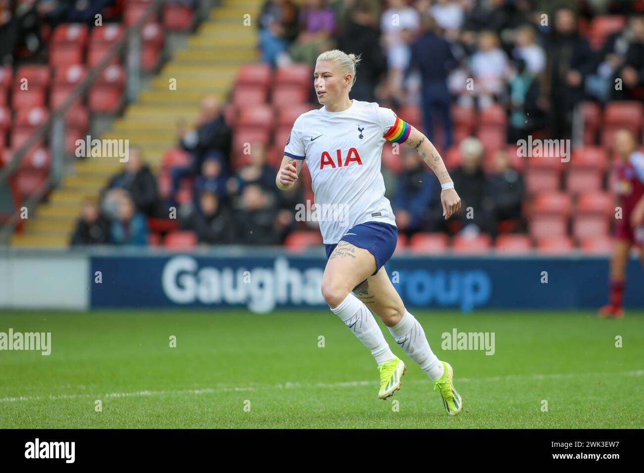 Bethany england tottenham hotspur hi-res stock photography and images ...