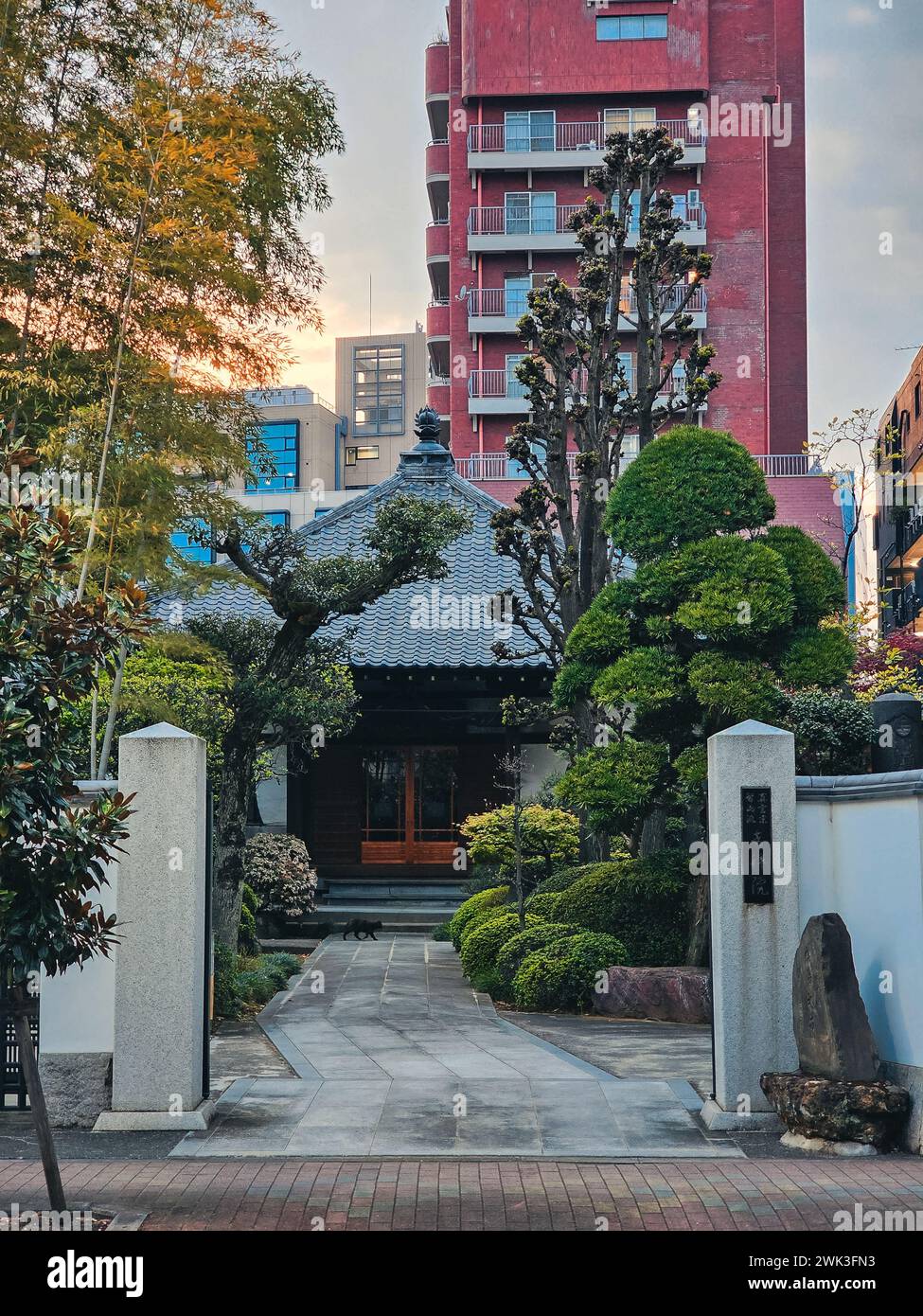Typical Ancient House In Tokyo Down The Street Stock Photo - Alamy