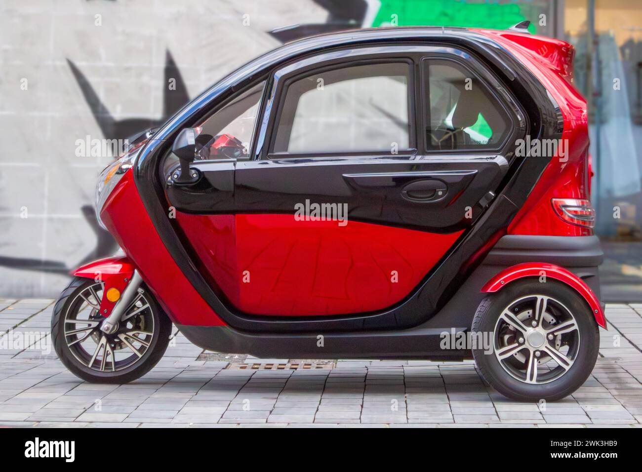 Car is a wheeled motor vehicle hi-res stock photography and images - Alamy