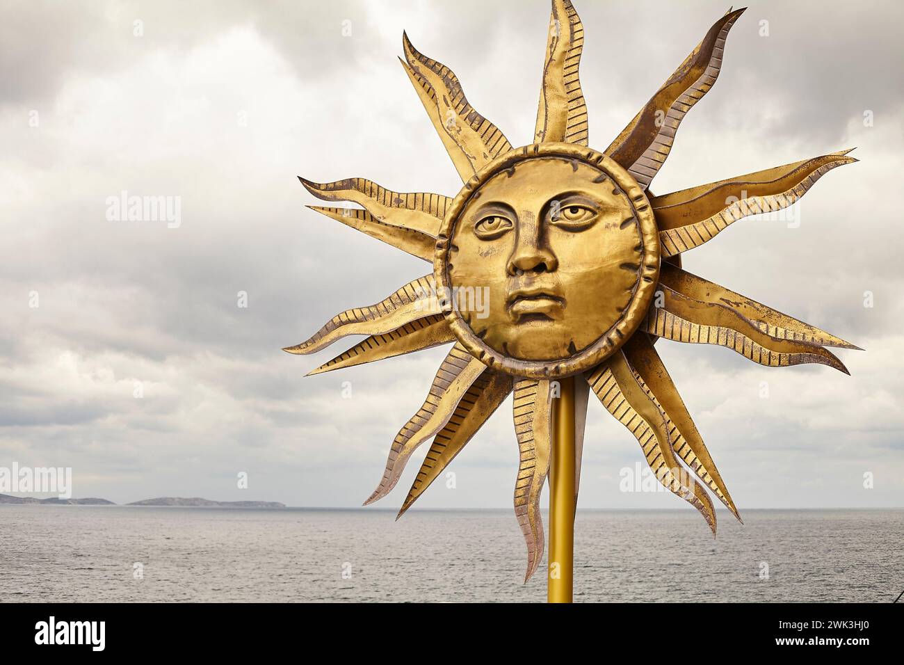 Apollo by Jeff Koons, Hydra, Greece, Jeff Koons installation of the ...