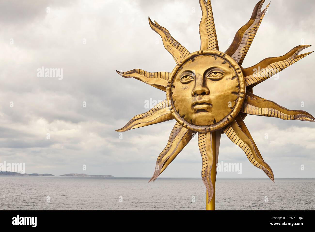 Apollo by Jeff Koons, Hydra, Greece, Jeff Koons installation of the ...