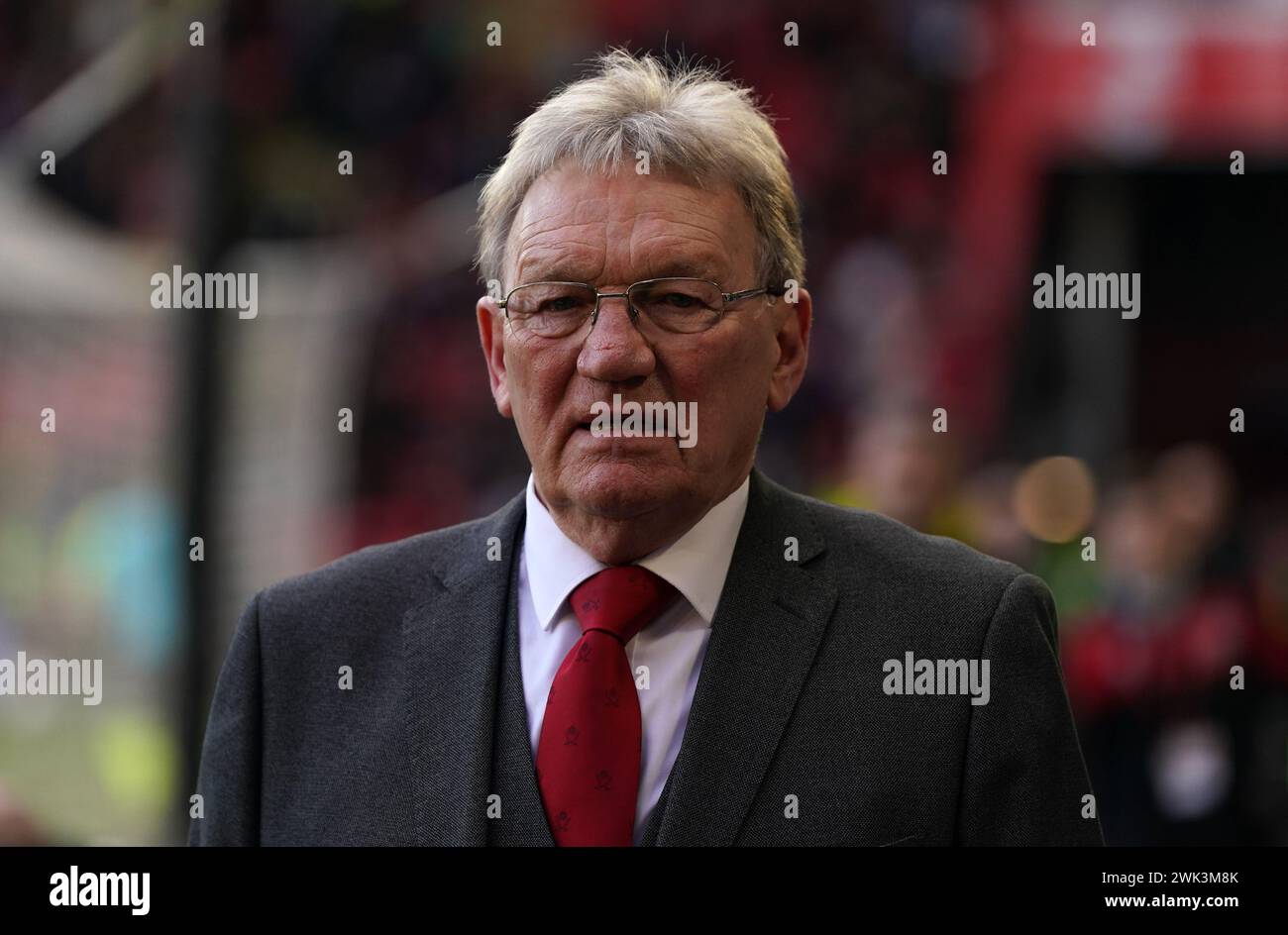 Former Sheffield Untie player Tony Currie walks the pitch at half-time ...