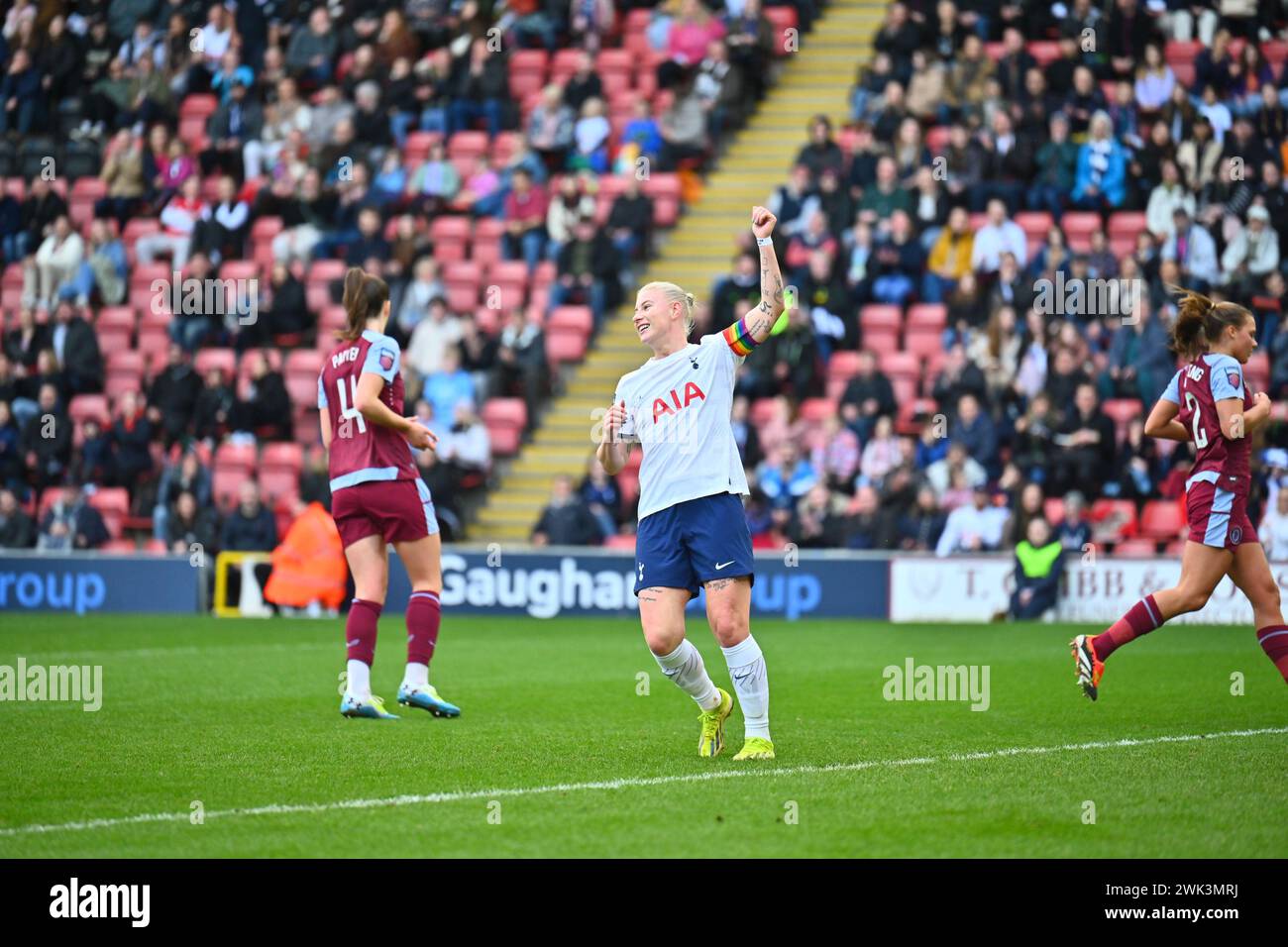 Bethany england tottenham hotspur hi-res stock photography and images ...