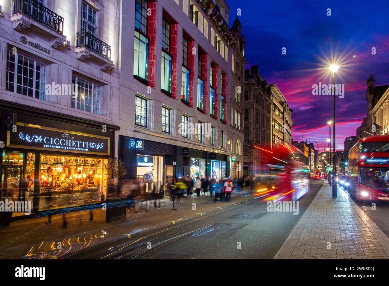 London evening sunset bus hi-res stock photography and images - Alamy