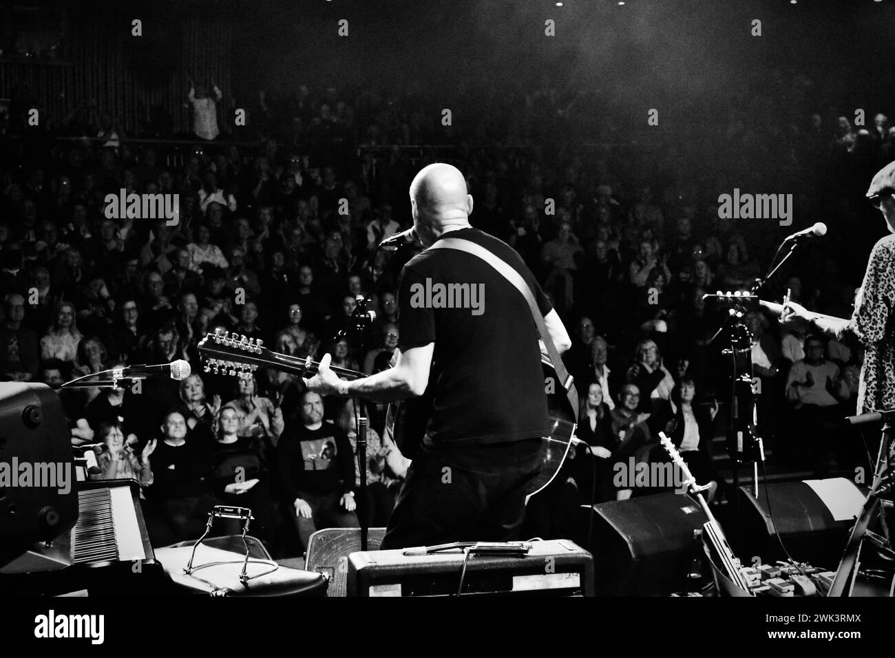 Dave Hull- Denholm pictured as folk-rock band 'Lindisfarne' perform ...