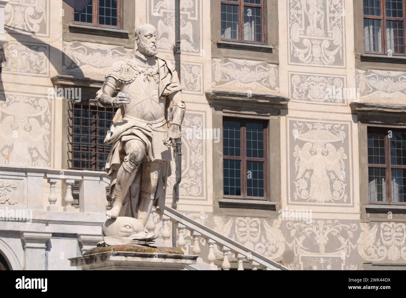 Statue of Cosimo I in Pisa Stock Photo - Alamy