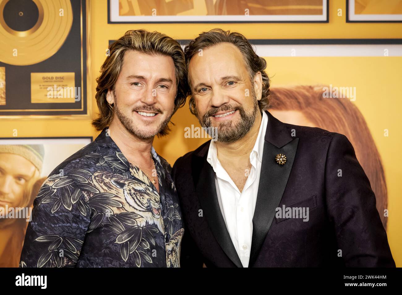 AMSTERDAM - Carlo Boszhard and partner on the red carpet prior to the ...
