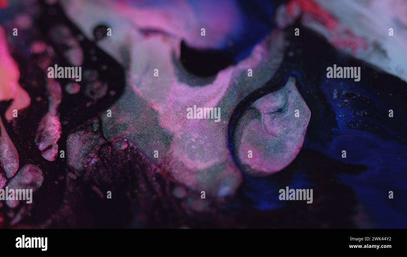 Shiny ink bubble flow shimmering hi-res stock photography and images ...