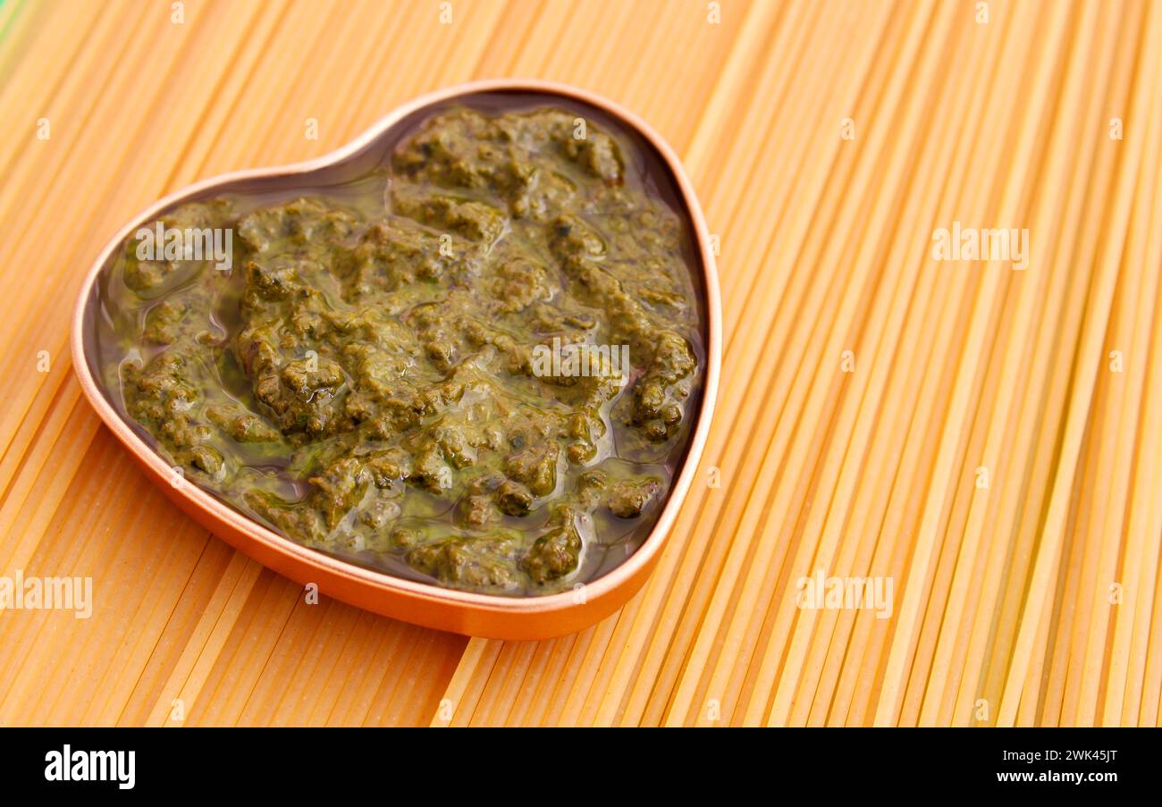Spaghetti pesto traditional italian cuisine hi-res stock photography ...