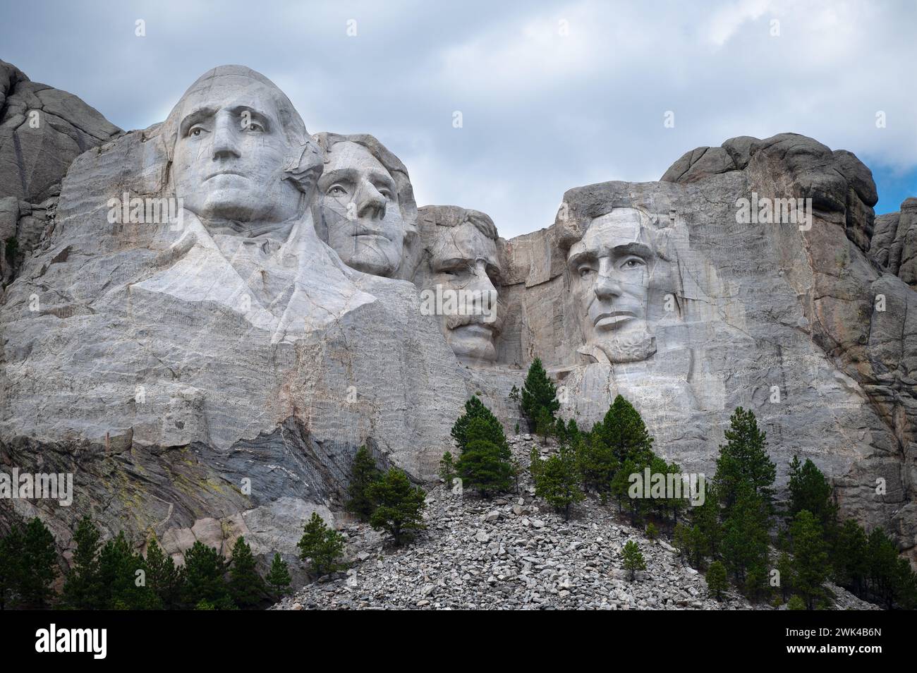 Mt rushmore dramatic hi-res stock photography and images - Alamy