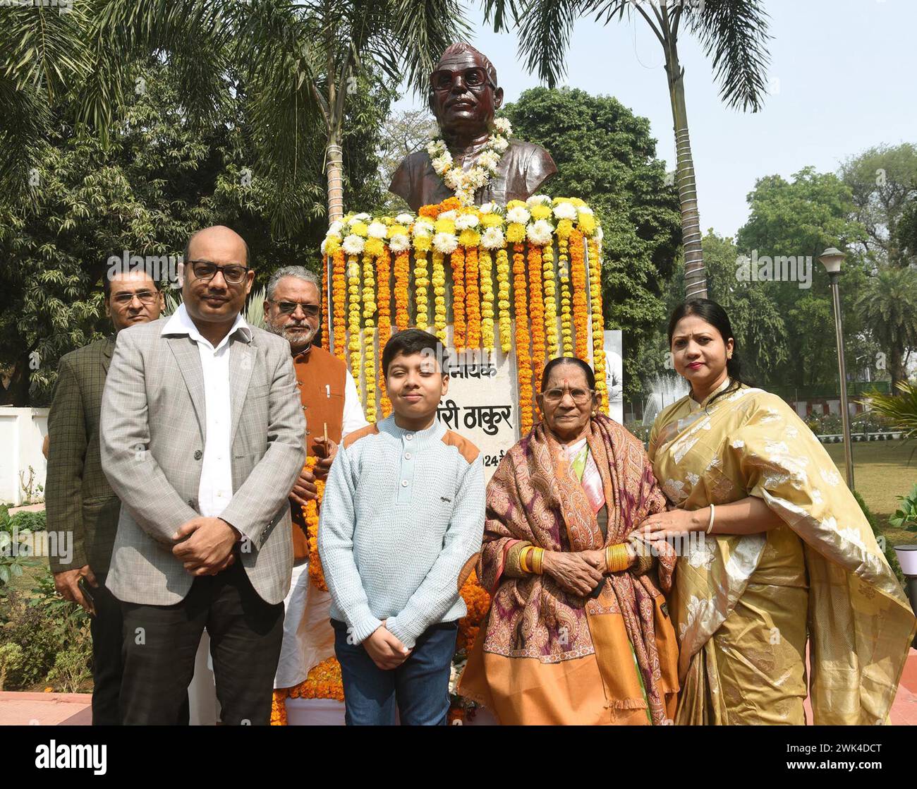 Karpoori thakur death anniversary hi-res stock photography and images ...