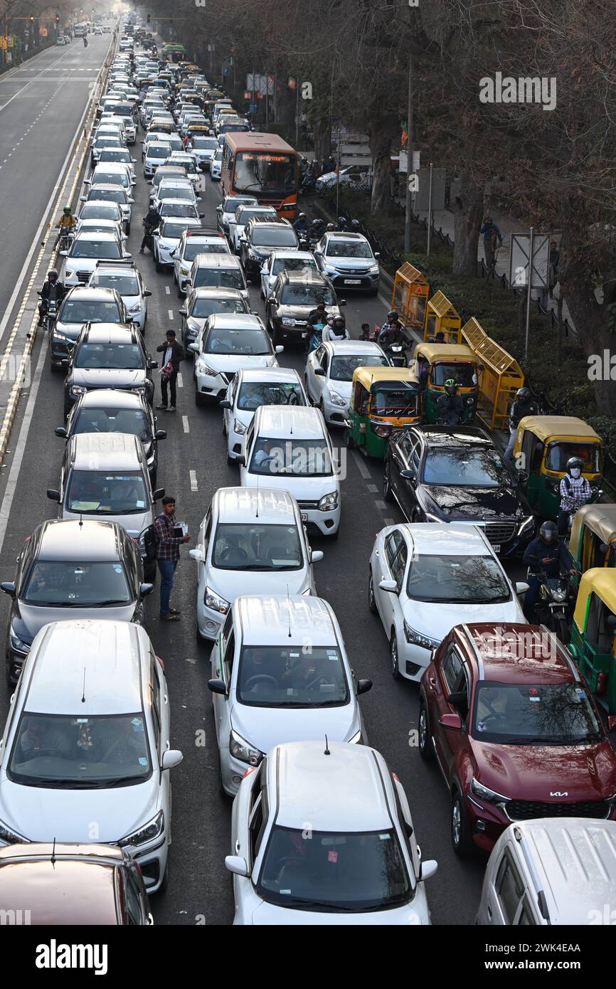 NEW DELHI, INDIA -FEBRUARY 18: Traffic congestion at Tilak Marg due to ...