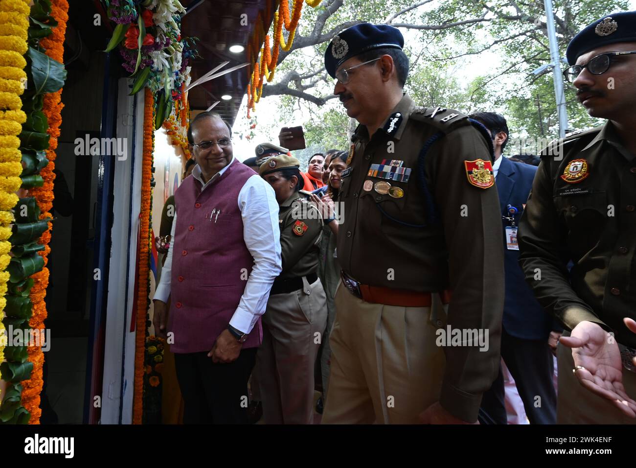 NEW DELHI, INDIA -FEBRUARY 18: Delhi LG Vinai Kumar Saxena, Delhi ...